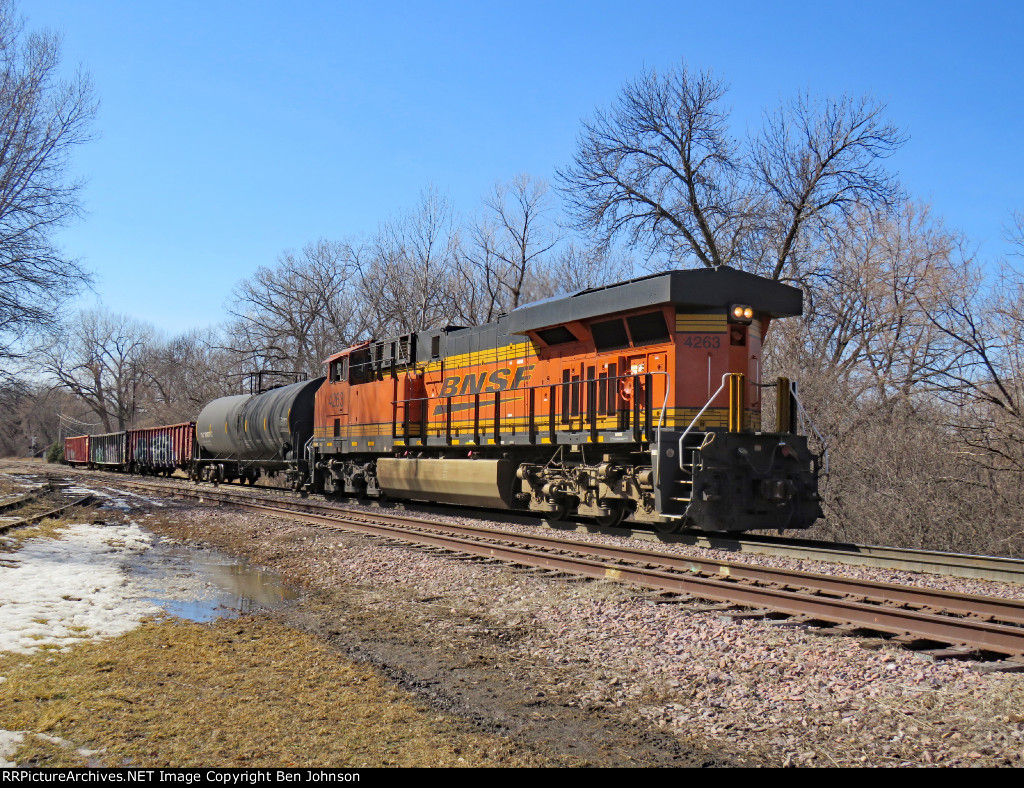 BNSF 4263